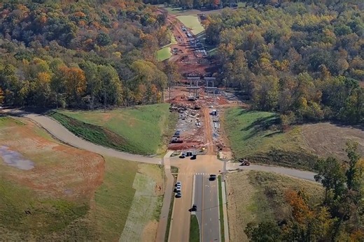 Spring Creek Parkway closing in on bridge over creek, connection to Wilma | VIDEO - ClarksvilleNow.com