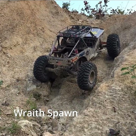 Axial Wraith VS Vertical Cliff! 🔥