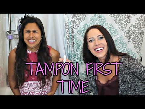 TEACHING MY FRIEND HOW TO USE A TAMPON FOR THE FIRST TIME!