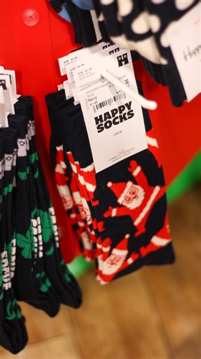 Five Gifts for HIM Columbia Fleece Starting at €45 Chipolo Loops So he never loses his keys again! paulskilkenny.com/?s=chipolo&post_type=product Happy Socks A pattern for every lad on your list. paulskilkenny.com/?s=happy sock&post_type=product Secrid Wallet Compact storage in a variety of styles. paulskilkenny.com/?s=secrid&post_type=product Polo Bear Socks Currently trending for an obvious reason! https://www.paulskilkenny.com/p/ralph-lauren-449p04717001-gift-box/ #ColumbiaFleece #HappySocks 