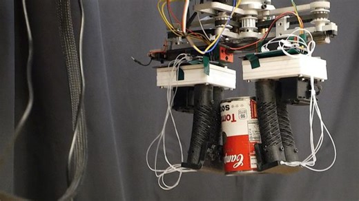 MIT system combines computer vision w/soft robotics to delicately pack groceries. Full video: https://bit.ly/3VRF8wX | CSAIL - MIT