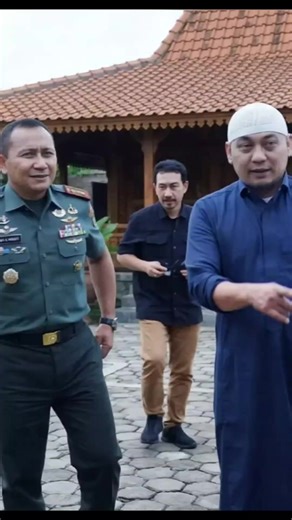 Exploring the Vibrant Culture of Cirebon with Kang Ujang Busthomi