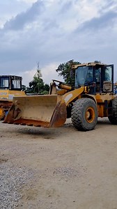Wheel loader Operator World 🌍 #wheelloader #loader #mining #HeavyEquipmentExperts | Heavy Equipment Experts