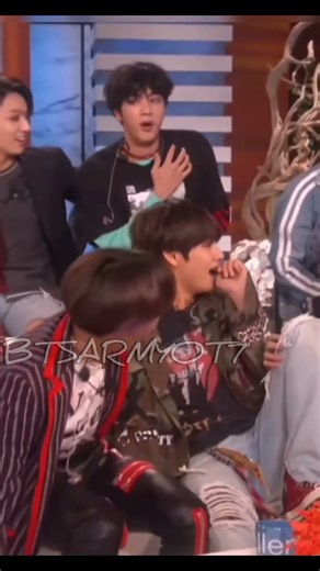 BTS is very scared 😰😳