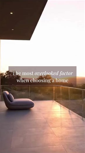 When it comes to finding the right home, most people focus on price, layout, or square footage. But one of the most overlooked factors? The neighborhood. 🏡✨ Your surroundings can impact your daily routine, lifestyle, and even long-term happiness. Think about things like: ✅ Commute times ✅ Nearby parks, shops, and restaurants ✅ Noise levels and traffic flow ✅ Community vibe Because at the end of the day, you’re not just choosing a house—you’re choosing the lifestyle that comes with it.🌿 Would y