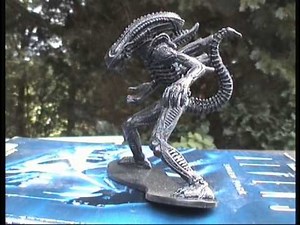 Alien Figuren Super 8 Bücher Video Fantastic Toys and Merchandise Folge 239
