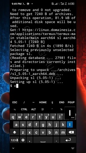 This Linux Command Shows a Train in Your Terminal 🚂