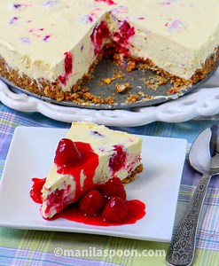 NO BAKE White Chocolate Raspberry Cheesecake with fresh Raspberry Coulis