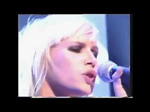 The Cardigans - Hanging Around (Live on Top of the Pops - 1999)