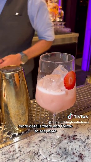 Mott 32 inside Palazzo Las Vegas is known for their unusual, delicious drinks. “It’s 5 oclock in Hong Kong” tops the list with an unusual garnish and one of a kind flavor profile. Similar to a citrusy Aperol Spritz this cocktail is balanced, beautiful and worth trying. #vegas #lasvegas #vegasstarfish #vegasdrinks #wheretogoinvegas #wheretoeatinvegas #vegasexperiences #mott32 #palazzolasvegas #cocktailreel #drinkrecipe #vegasstrip #whattodoinvegas #fingerlickingfoodietours