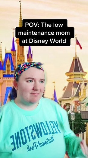I aspire to be this mom someday #disneyworld #disneymoms #disneyparks #disney #momsofdisney #greenscreen