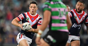 Cronk cranks it up as Roosters leapfrog Rabbitohs into top spot