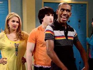 Sag Down Smackdown - So Random! - Disney Channel Official