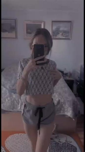 Goodbye big 25 🫡 this year brought lot of memories,new friends and experience 😁 Anticipating next year to better 🔥 Merry Christmas and happy new year guys 🎉 🎈 #blowthisupforme #goviral #snowbunny #fyp