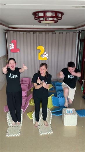 Jumping box speed challenge! It's really interesting! Play with your family!