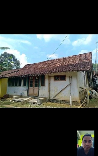Cupuwatu Stu Dio on Instagram: "Amiinkan dulu Bolo semoga mimpimu punya rumah terwujud, Renovasi Rumah sederhana minimalis modern, sampai bkin tetangga tak sanggup melihatnya"