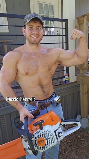 2.7K views · 1K reactions | Slow motion flexing  #fitness #gym #exercise | Derrick Henry | Facebook