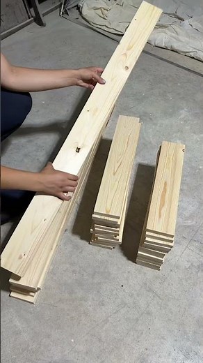 DIY slatted bench! You can make this in just ONE day for about $100 - would you try this?? 😍