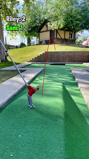 Mini Mini Golf Challenge at World's Smallest Golfer Mini Golf Course!