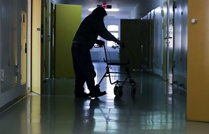 Federal inmates suffering from unconstitutional medical neglect could get relief under rule change