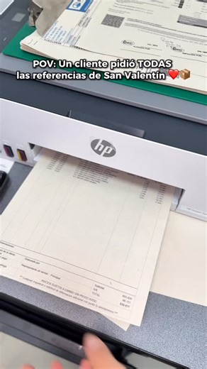 Preparar tu pedido no es solo preparar cajas… es preparar futuras experiencias ❤️📦 Dinos en los comentarios cuál es tu creación o el producto de tu negocio y te decimos cuál es el packaging perfecto. #packaging #mpac #cajas #boxes | MPAC Smart Packaging