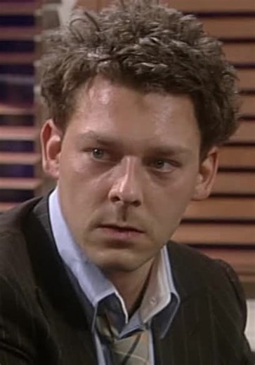 Coupling S02:E09 - The End of the Line