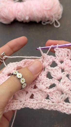 Wow crochet sweater blouse stitch💯🥰full tutorial here👉🏻 https://youtu.be/KAAZuXZ9lE4?si=ZHln_Xgbs54XgPdI , #crochet #knitting #patterndesign | Knit Crochet Patterns