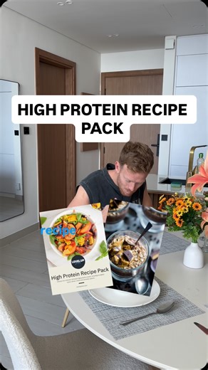 The key to hitting your protein target every day is to start your day with a high-protein meal that tastes amazing 🙌🏼 All you need are 2-3 simple meals that are easy to meal prep Whack them in the fridge and grab them on the go in the morning These are perfect when life gets busy With 100’s of meals & oat recipes for overnight & baked oats, you’ll have plenty of delicious options to: ✅ Stay on track ✅ Save time in the kitchen ✅ Make your diet more enjoyable Each recipe includes step-by-step in