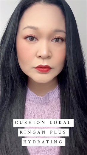 Desi Megasari on Instagram: "Cuma Pakai cushion tapi finish bikin Glowing plus hydrating dan coveragenya oke banget. Soulyu emang ada aja gebrakan nya yaa Baby baru nya Soulyu nih Cloud Hydrating Cushion Cushion ini gampang banget di blendnya langsung nyatu di kulit, bener bener ringan ,menutup bekas jerawat dan hasil nya flawless tapi tetap terlihat natural dan awet seharian. Coveragenya medium to full,ringan, Finishnya tuh kayak skin liked, gak cakey dan finish nya satin tanpa rasa berminyak.D