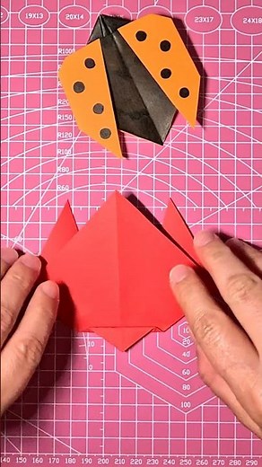 Easy Origami Ladybug 🐞 - Paper Craft for Kids in 1 Minute! #ladybugcraft #kidscrafts #paperfolding