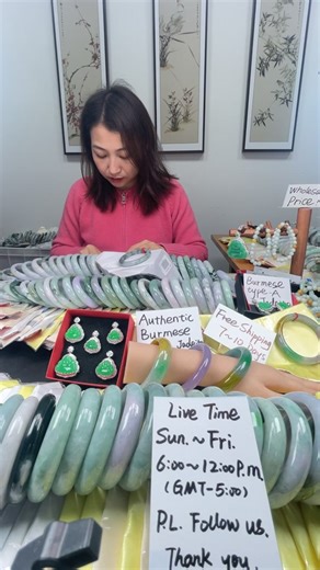 Hosts: 😘Sasa & Joyce 🥰 #wholesale price factory bangle 💵💵 #first hand jadeite bracelet 🎁🎁 #free shipping worldwide ✈️✈️🌍🌍 #type A jadeite bangles #burmese natural bracelet #authentic grade a jadeite bangles | Myanmar Grade A Jadeite - Wholesale