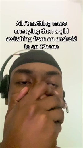 Android vs iPhone Meme Aesthetic Comparison