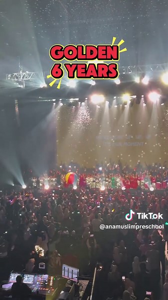 THE HIGHLIGHTS OF “GOLDEN” CLOSING PERFORMANCE BY 6 YEARS ✨ Our 6 Years closed the concert by singing “Golden” together, a simple performance made special by the moment itself 🤍✨ Confetti rained down, a giant beach ball was tossed to the audience & teachers joined the children on stage, creating a heartwarming scene no one will forget 🌟 A beautiful reminder that this journey was never about the stage alone, but the memories made along the way 💛 A truly golden ending 👏✨ . . #fyp #AMP #Whereha