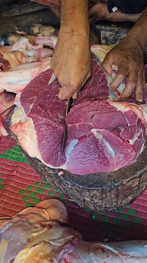 428K views · 2.6K reactions | Amazing Beef Cutting And Slicing process #reels #shorts #amazing #exclusive #beef #food #funny | ঝিনাইদহ মাংস বাজার | Facebook