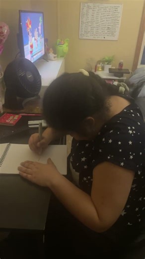 Emily Loves To Color Dot-By-Letters On My Notepad 📝 To Color The Picture Of Your Pretty Flowers 🌺