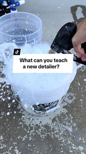 What’s something you can teach to a new mobile detailer? Anything ranging from mobile detailing setups, auto or truck detailing? #mobiledetailing #detailingsetup #carcare #cardetailing #detailing