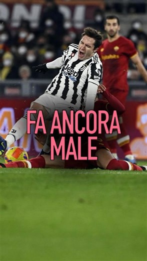 TAMITA ®️ on Instagram: "4 anni fa. Roma-Juve 3-4. Federico Chiesa si ruppe il legamento crociato anteriore del ginocchio sinistro. Ancora oggi soffro molto per questo episodio. Una delle pagine più nere che hanno caratterizzato gli ultimi anni della Juventus. Se dal 2020 in poi abbiamo avuto tante difficoltà, la colpa è sì della società ma in parte anche della sorte avversa. Ecco, quel giorno la sorte ci ha colpito in maniera molto dura. Chiesa aveva 25 anni. Veniva da un europeo pazzesco gioca