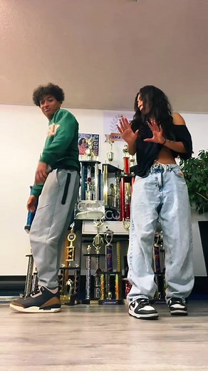 blooper 💩 @OL #follow #viral #duo #blooper #NYE #goodvibes #2023