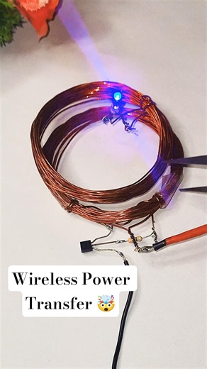 Wireless Power Transfer using 2222N Transistor | Simple Science Project #wireless #shorts