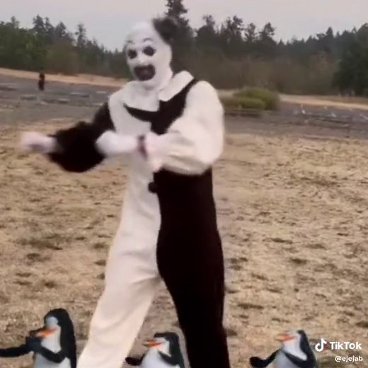 Terrifier 2 Bedroom Scene Breakdown