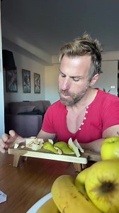 Italian snacks 🇮🇹😀 | Santi and Dara in Italy