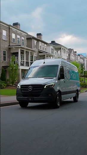 To deliver excellence efficiently, the all-new eSprinter is the perfect match.