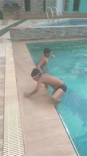 let's swwimming guysssss