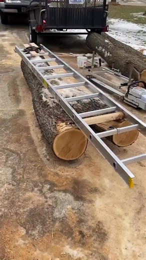 Some beautiful cherry milled by @conefurnishings #woodnetwork #woodworking #logging #sawmill #lumberyard #lumber #forestry #wood #arborists #salvagedwood #reclaimedwood #forestproducts #timber #slabs #localwood #slaburday #urbanlumber #artisian #slabsupply #woodworker #sustainability #woodfurniture #climatechange #woodworkingdiy #epoxy #hardwood #softwood #art #woodisgood | WherWood