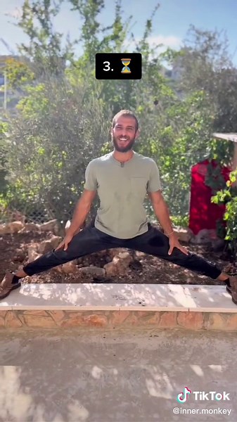 بشي طريقة او اخرى 🤸 كلنا كان عنا قدرة فسخ واحنا صغار وفقدناها مع الزمن #foryou #رياضة #حركة #vandamme