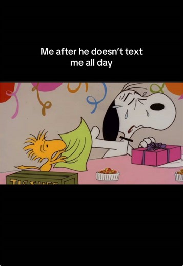Don’t make Snoopy sad by not texting him back all day!! #snoopy #snoopytiktok #sad #viral #blowthisup #creatorsearchinsights #crying #emotional #lovehurts