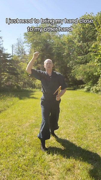 Practice, practice, practice, always practice. I short outline of the basics of flexible tools. Rope and weight are about as simple as they get in flexible tools. Add that flexible tool to a kama, and you have a kusarigama, chain scythe. The basics are simple: get your ten thousand hours in, and this technique will be yours. This is just the beginning. kata, form, ediquette and techique are next to learn. Yet grasp this concept first. p.s. don't lift up on your rear toes while attacking. as that