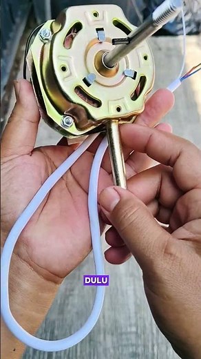 Double bearing fan engine dynamo