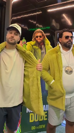 Meltdowns can happen even in simulators #mountaindewpartner | Bob Does Sports