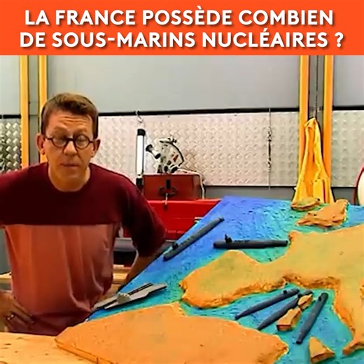 La France possède combien de sous-marins nucléaires ? « C’est pas sorcier », le magazine de la science et de la découverte présenté par Fred, Jamy et Sabine. A bord de leur camion laboratoire, les trois présentateurs nous emmènent vers des sites insolites et spectaculaires pour nous expliquer le monde qui nous entoure. Retrouvez les émissions sur : https://www.youtube.com/user/cestpassorcierftv Suivez-nous sur Facebook https://www.facebook.com/cestpassorcier/ #cestpassorcier #Jamy #histoire | C'